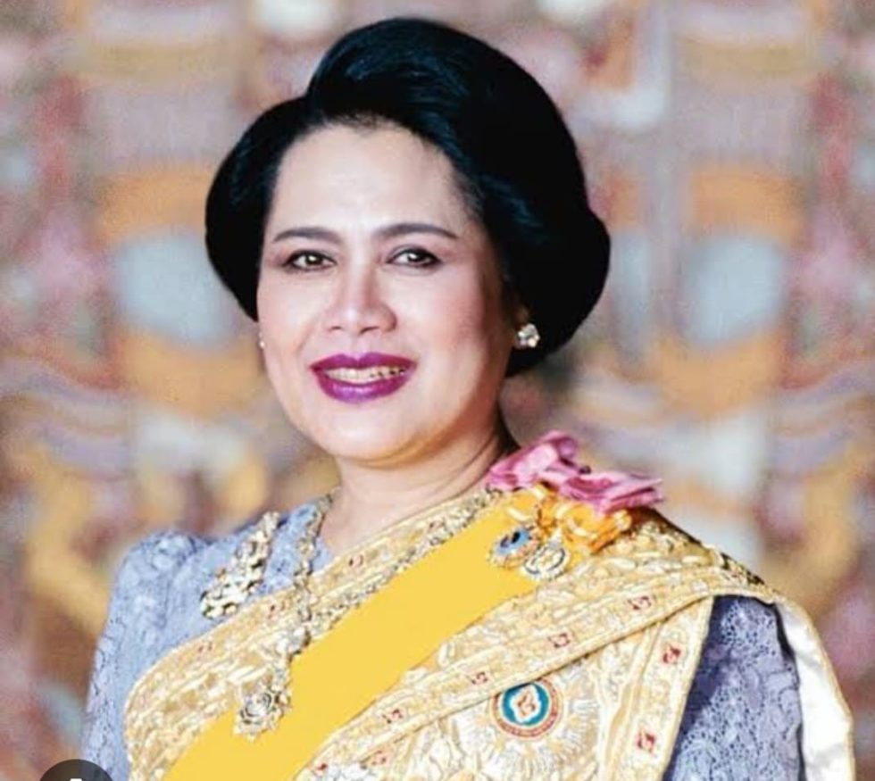 91st birthday long live Queen Sirikit! - The Embassy and Permanent ...